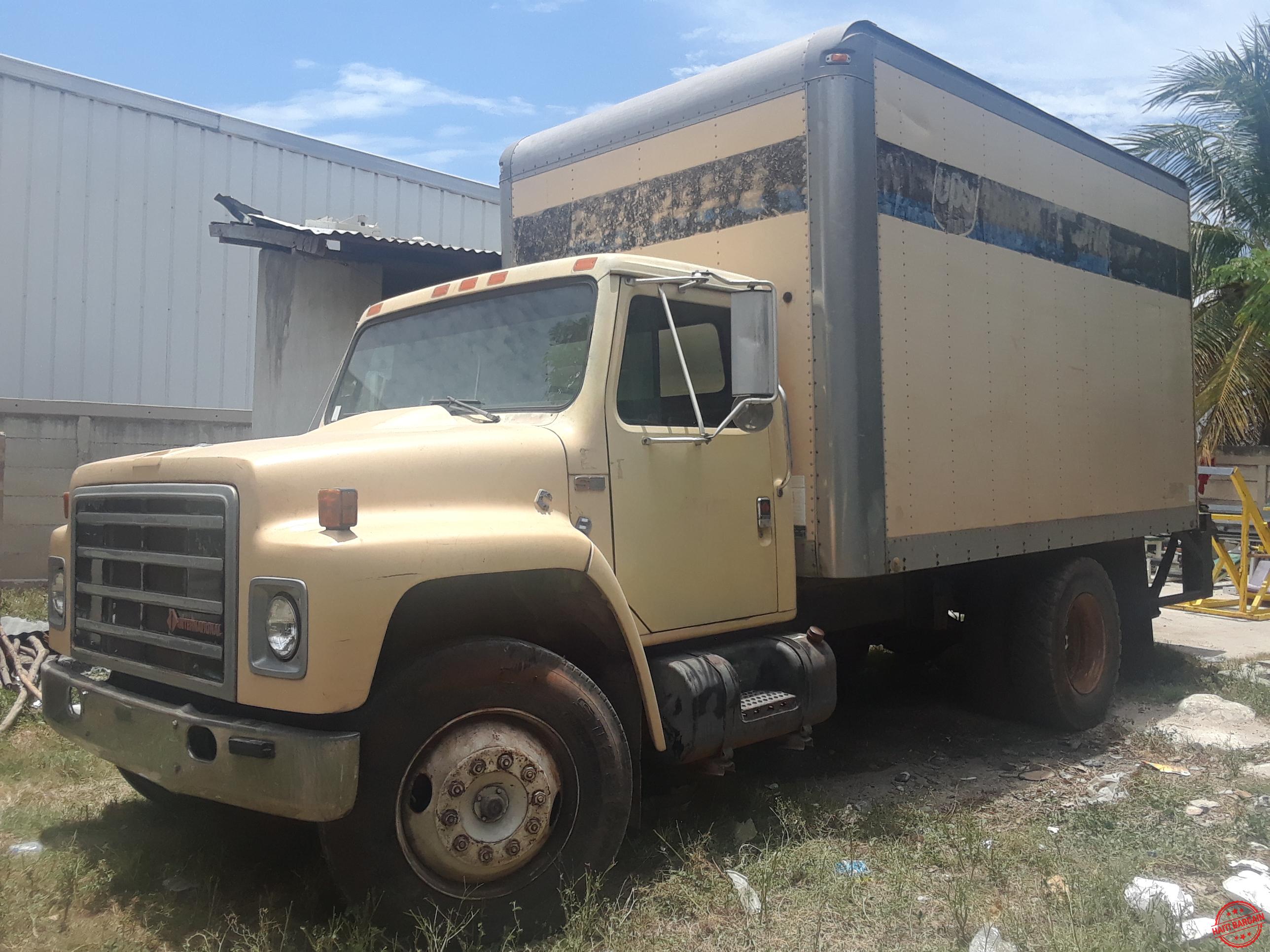 Commercial Trucks - 1986 INTERNATIONAL S1700